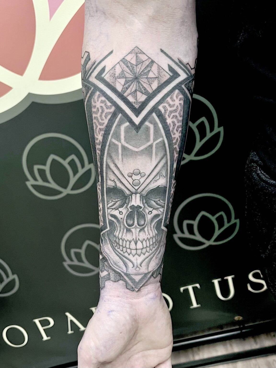 The Impact of Skin Tone on Tattoo Colors: What You Need to Know | Opal ...